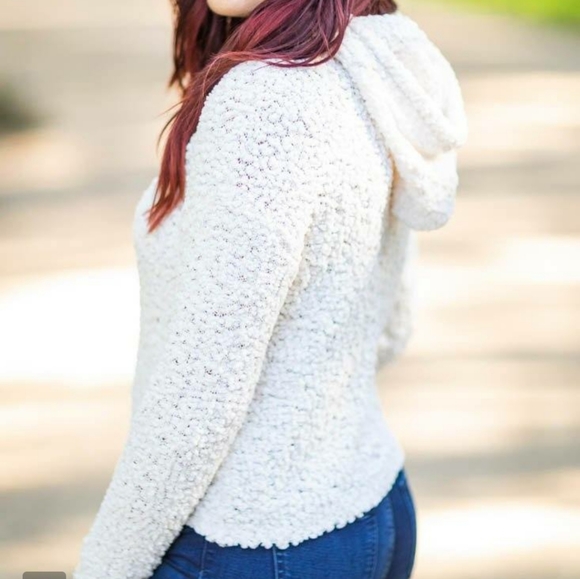 Lone Tree | Sweaters | Filly Flair Popcorn Hoodie In White | Poshmark